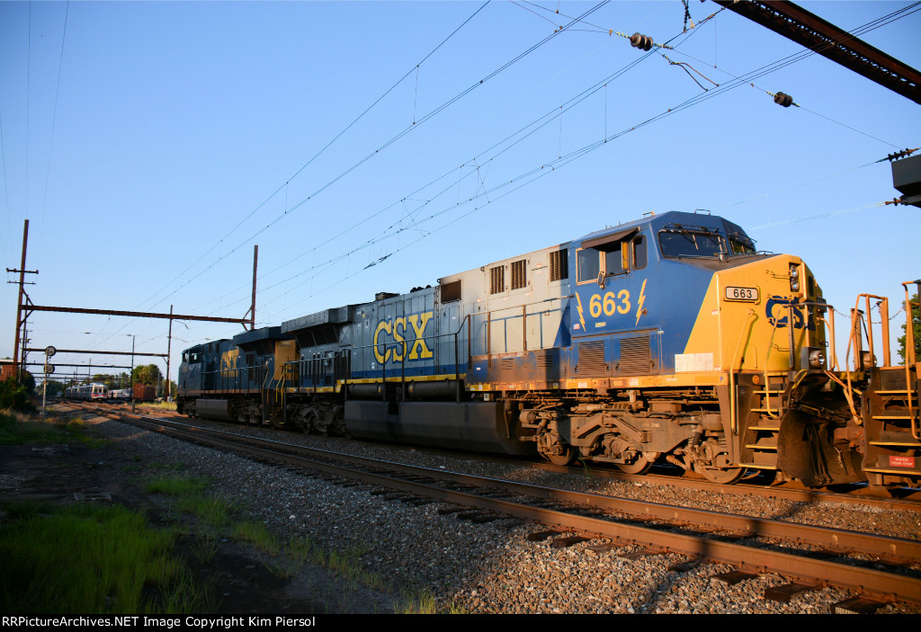 CSX 663